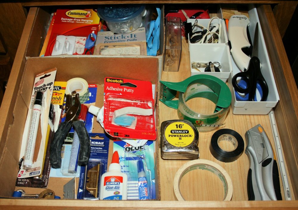 Organize your Junk Drawer - The Clean Haven